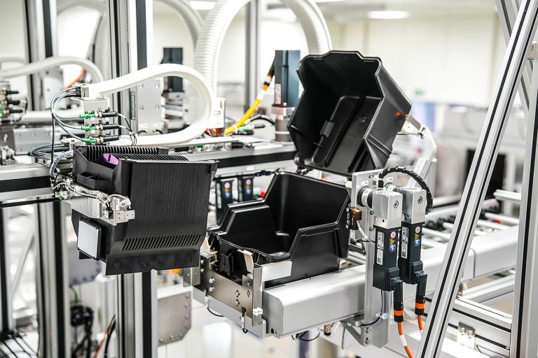 Fabmatics - The Power of Fab Automation in High-Tech Industries